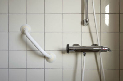 Shower hob vs Hobless shower: Here’s what you need to know - Oneflare Blog
